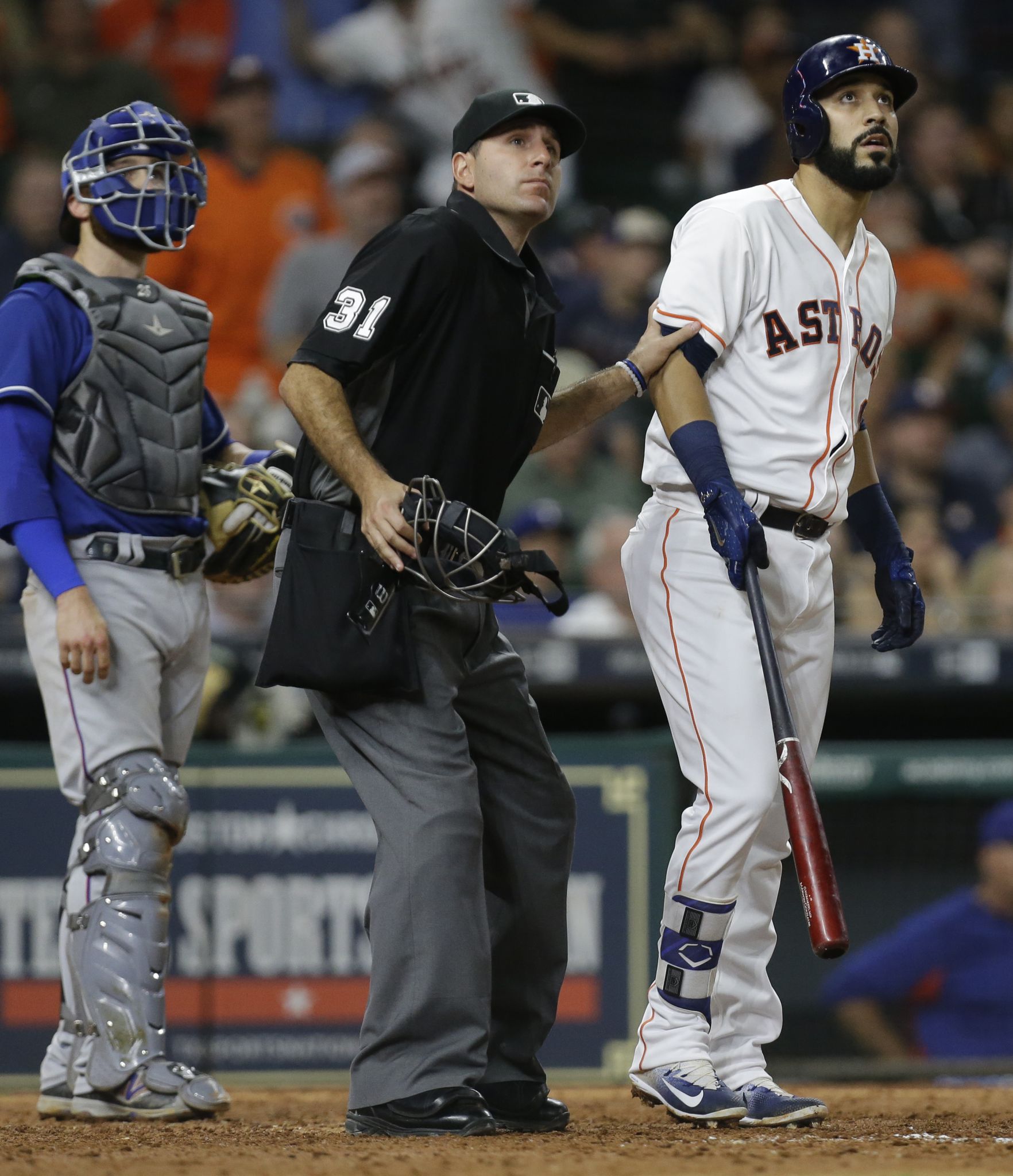 May 2: Astros 8, Rangers 7