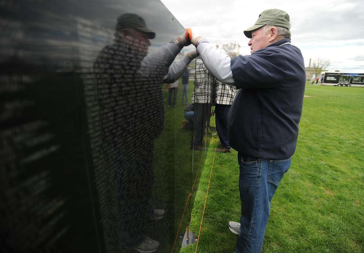 Vietnam Wall that Heals stops in Bridgeport