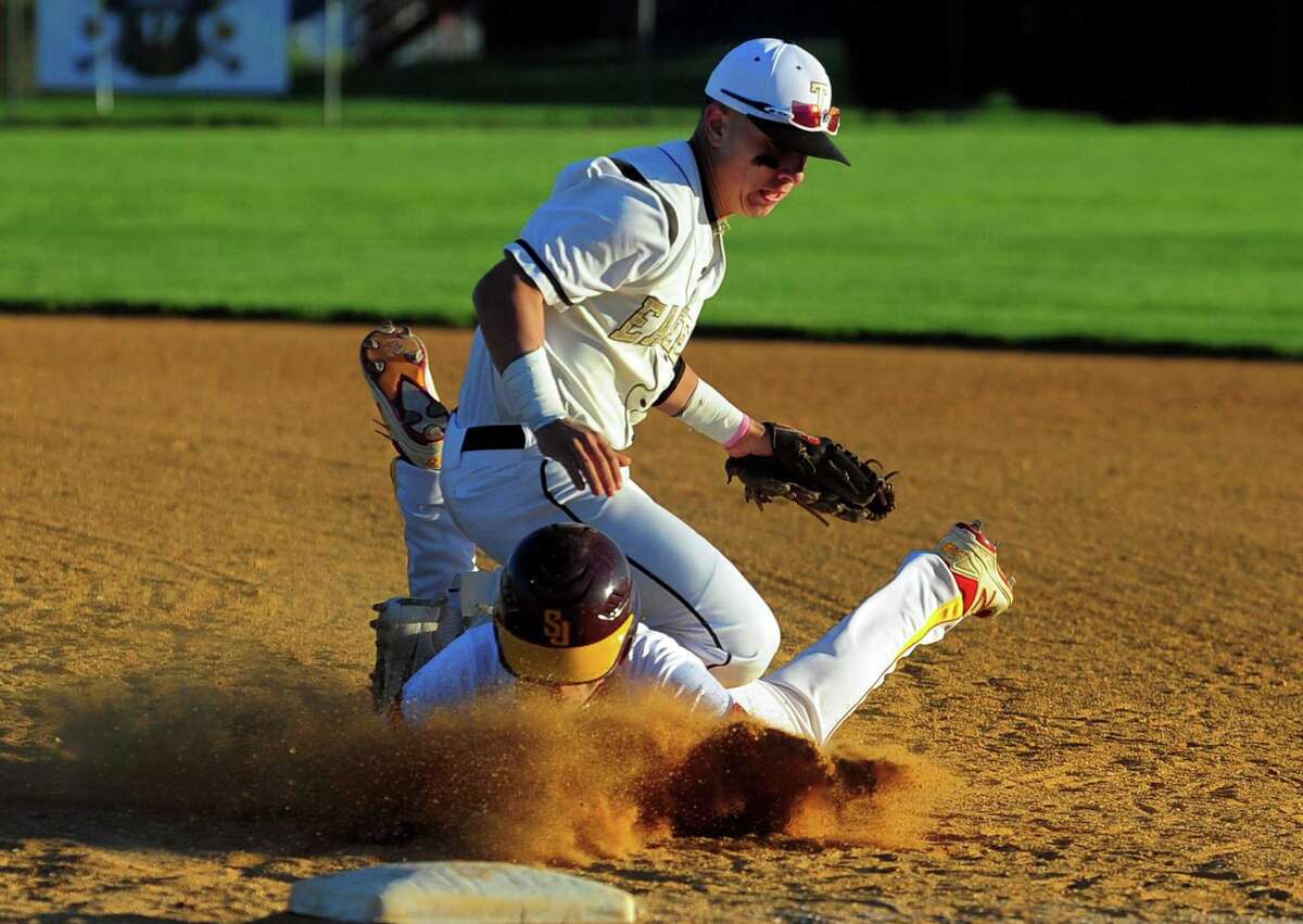 Lojko, Trumbull baseball settle in to beat St. Joseph