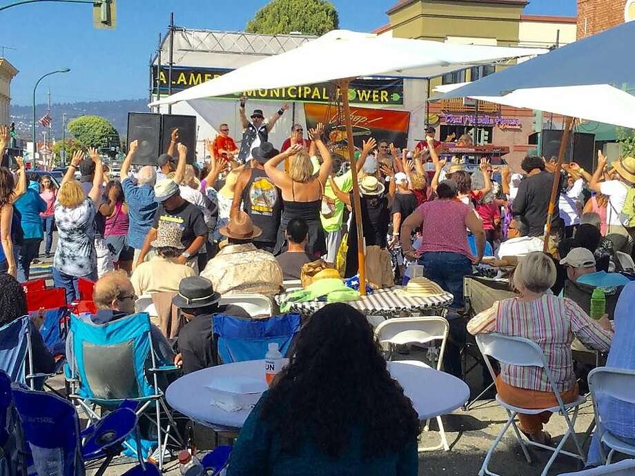 Alameda Downtown festival returns to Park Street - SFGate