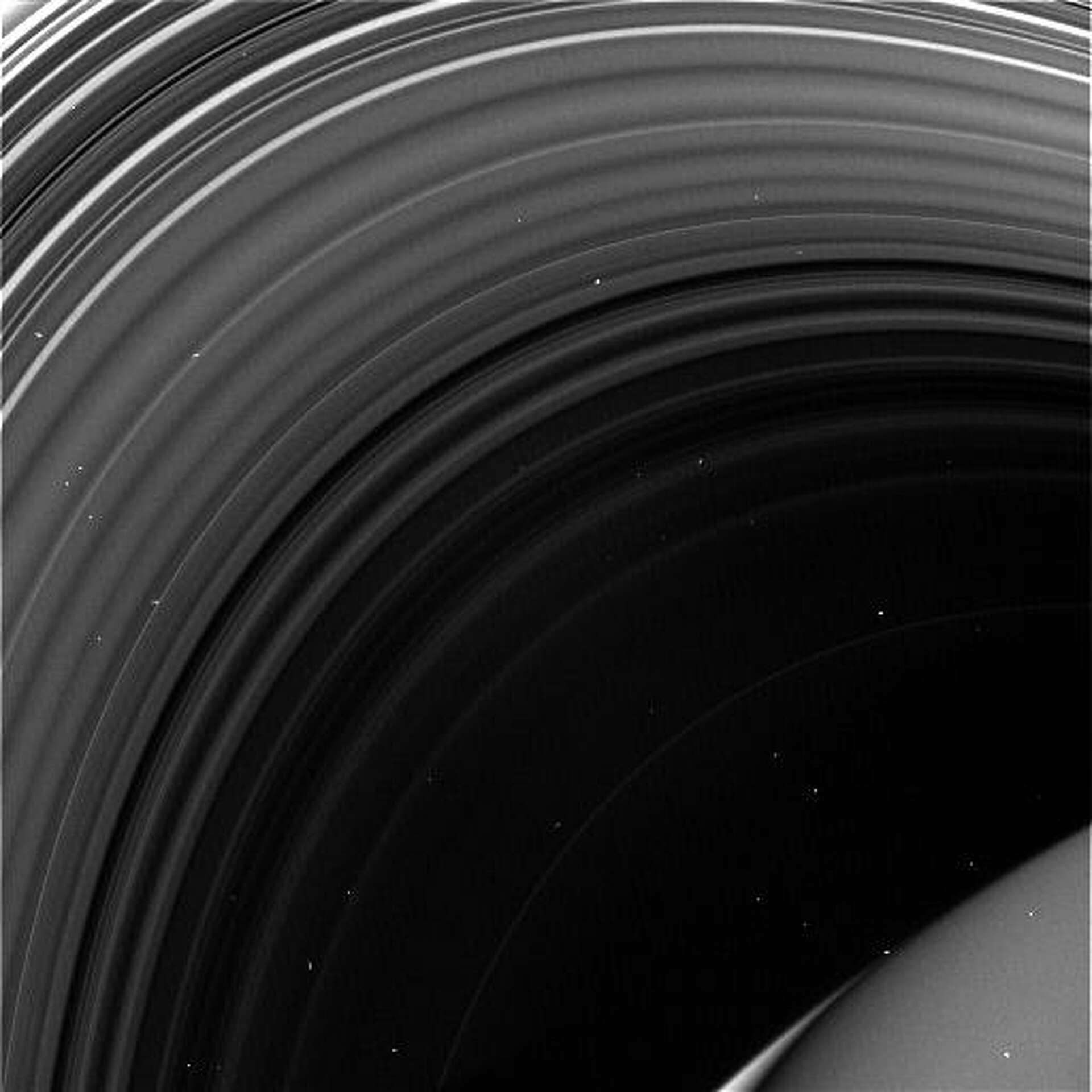 Eerie raw photos from Cassini's 2nd great Saturn dive