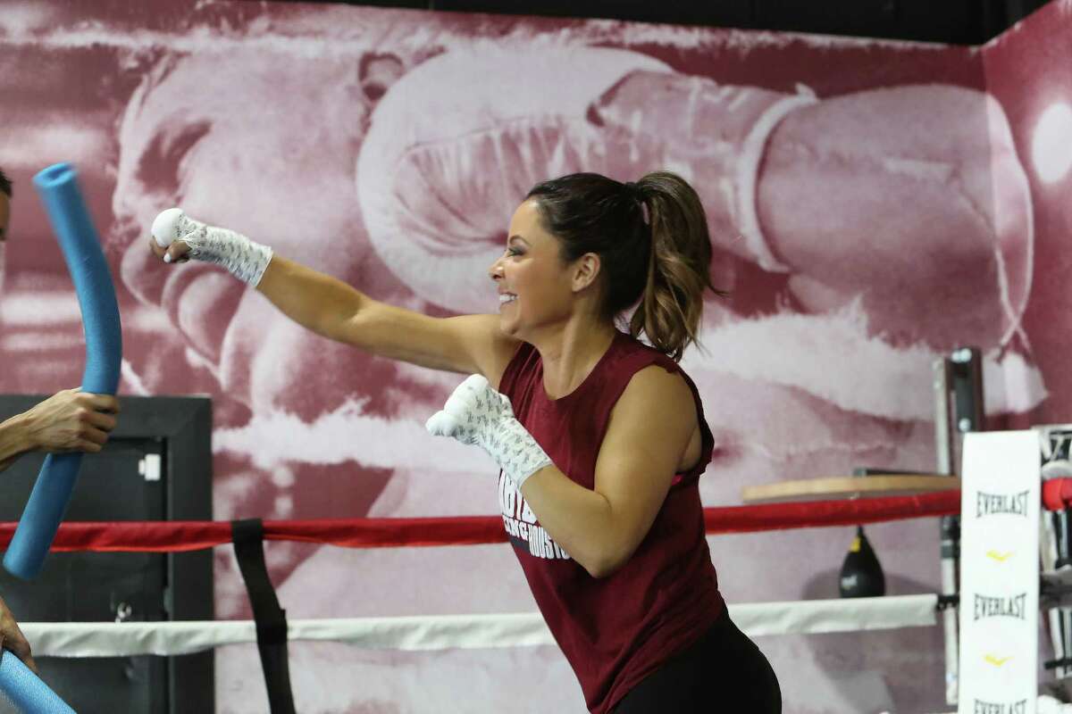KPRC's Jennifer Reyna returns to the fitness ring - HoustonChronicle.com