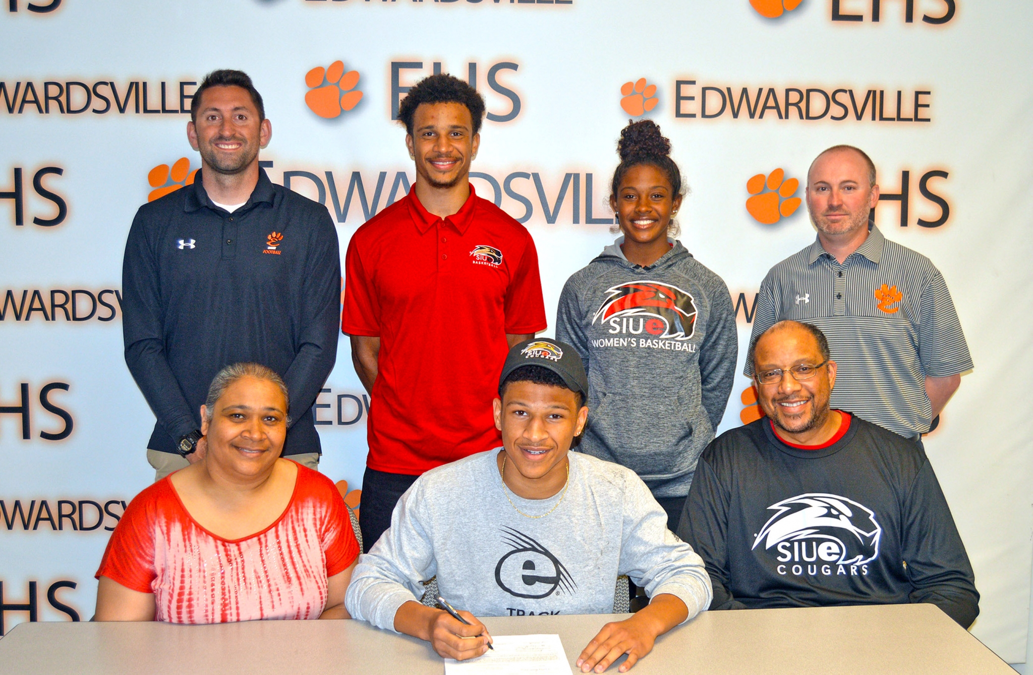 BOYS' TRACK AND FIELD: Edwardsville's White to compete for Cougars
