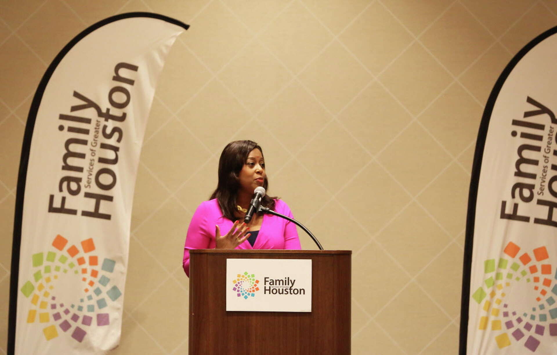 Family Houston invites Mattress Mack's daughter to speak on OCD for ...