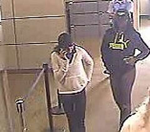 Feds: 2 women on bank robbery spree around Houston