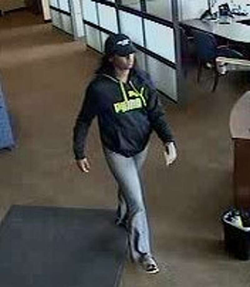 Feds: 2 women on bank robbery spree around Houston - Houston Chronicle