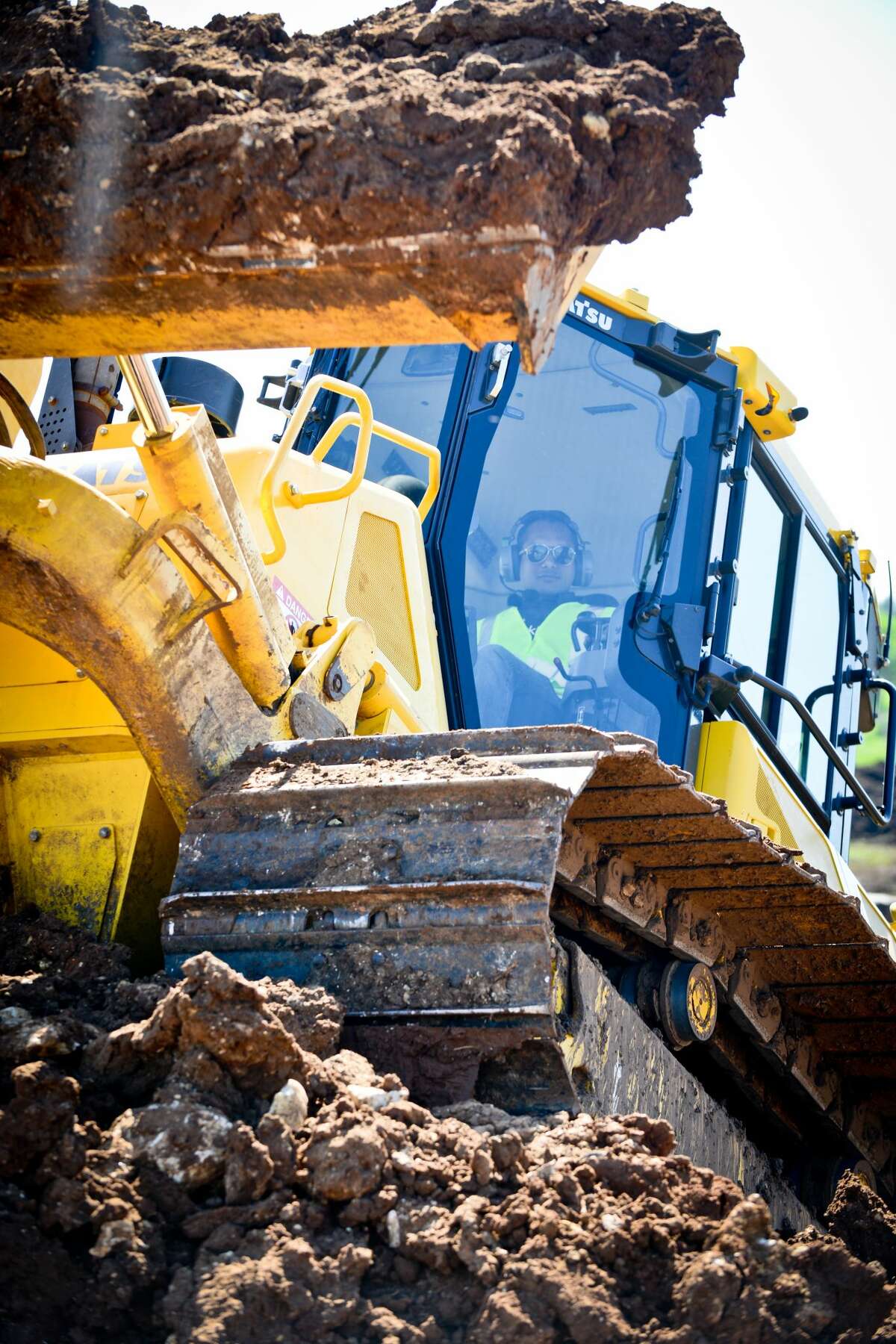 Construction site theme park in North Texas lets you play with heavy ...