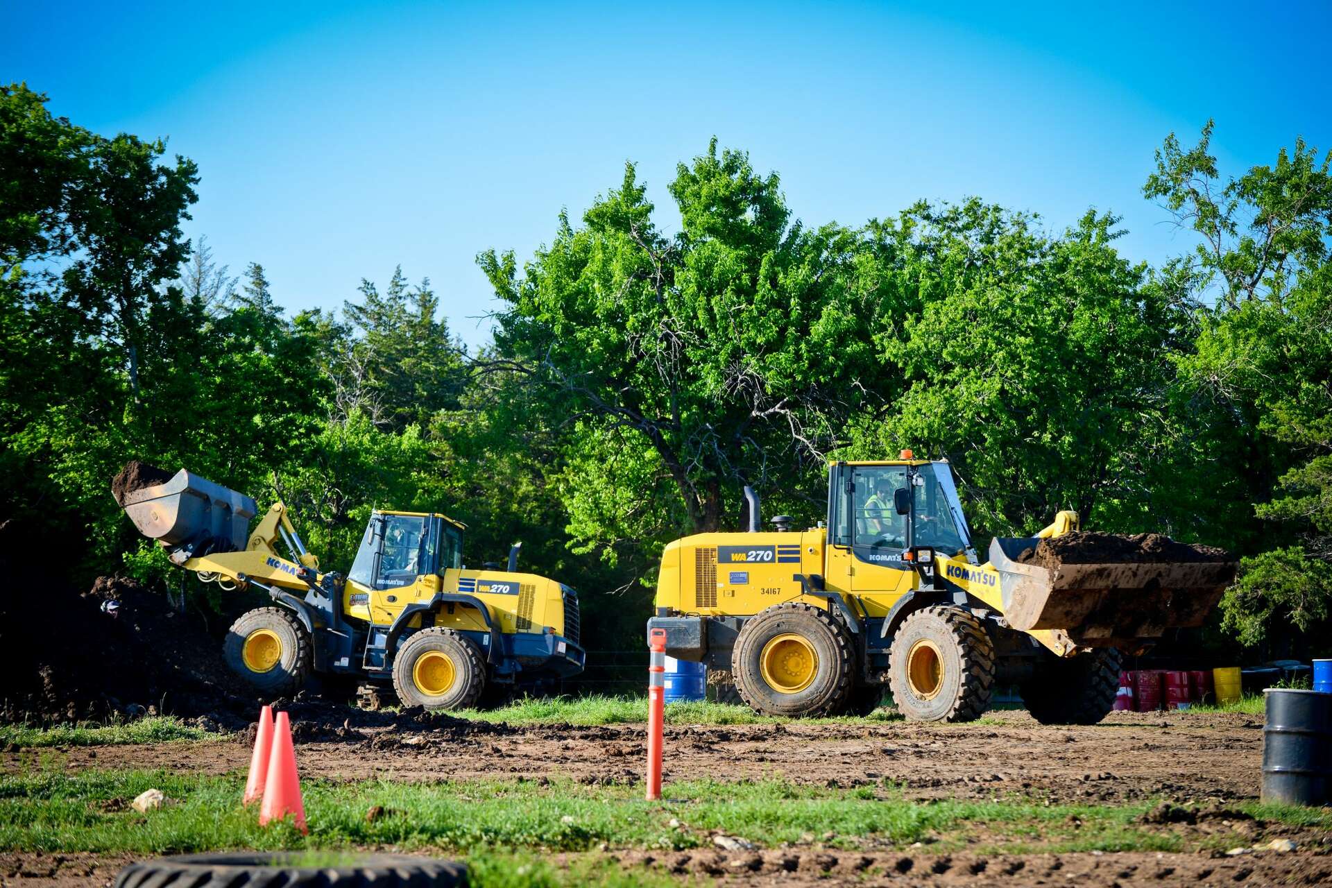 Construction site theme park in North Texas lets you play with heavy ...