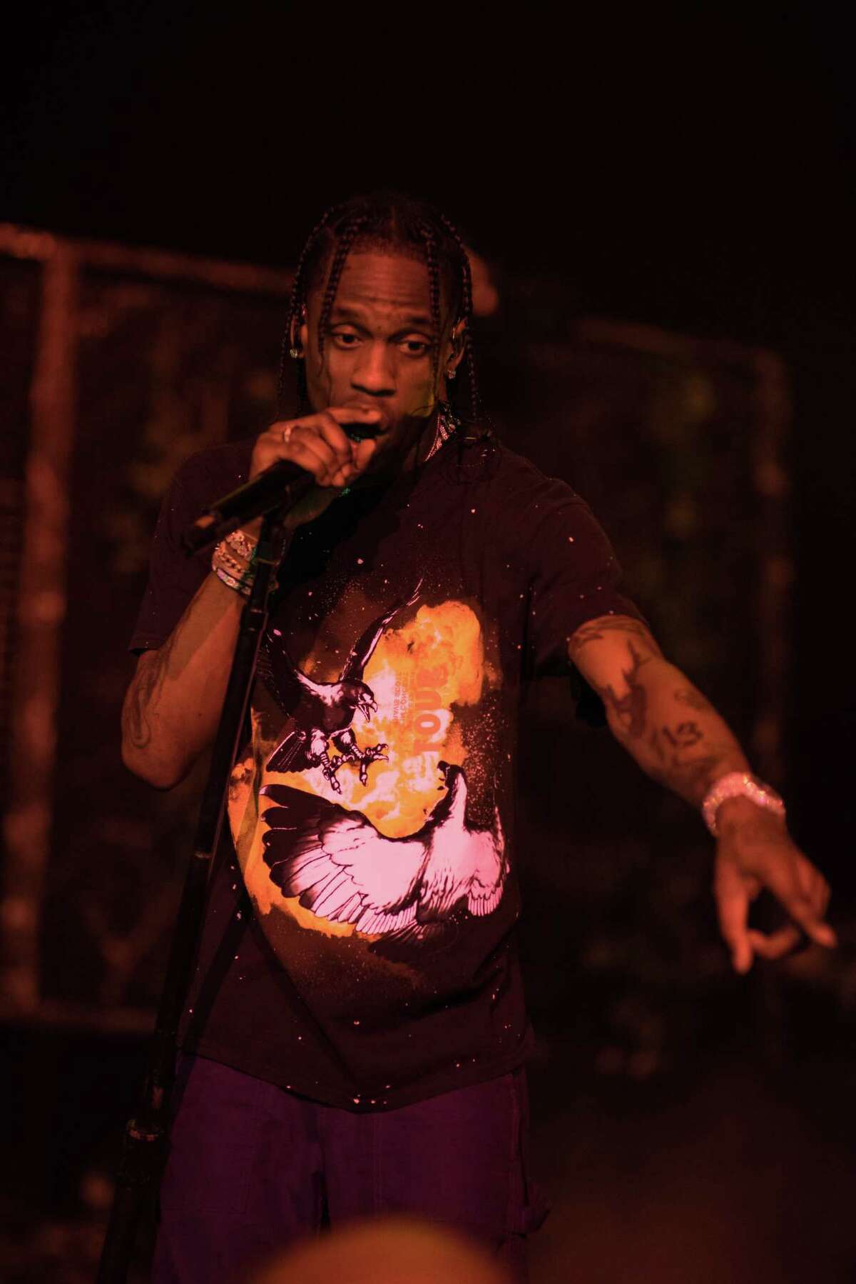 Watch Travis Scott fly atop a mechanical bird at tour kickoff