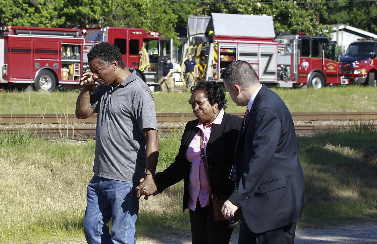 Video: Body cam shows officers' anguish after failing to rescue ...