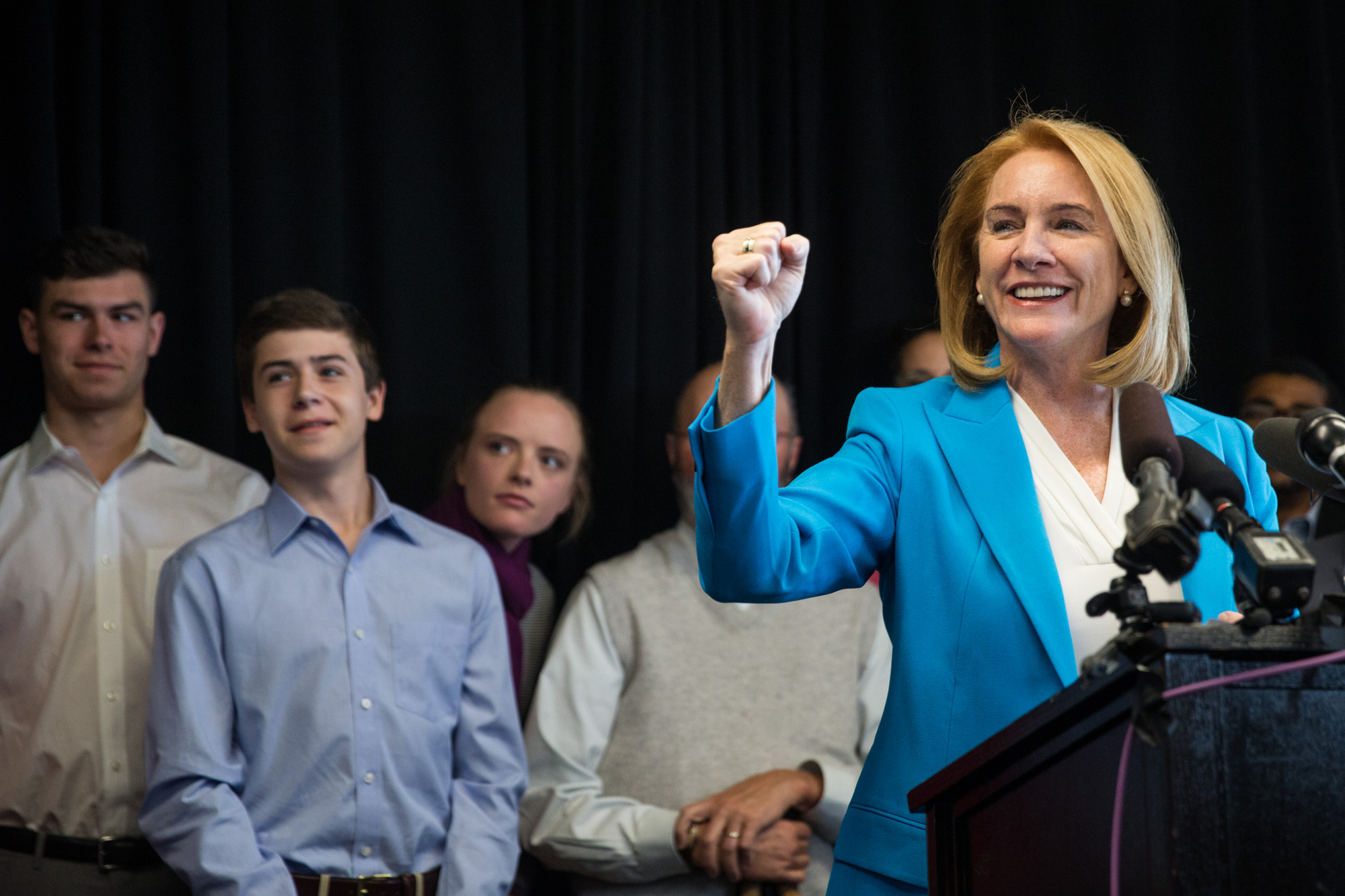 Connelly: Jenny Durkan declares for mayor with 'shock and awe' show of ...