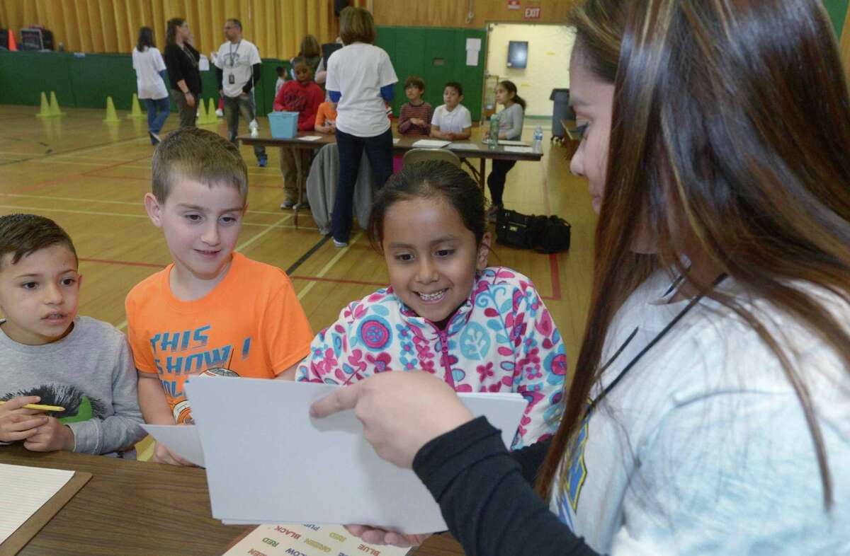 Fox Run students have hands-on lesson in disabilities