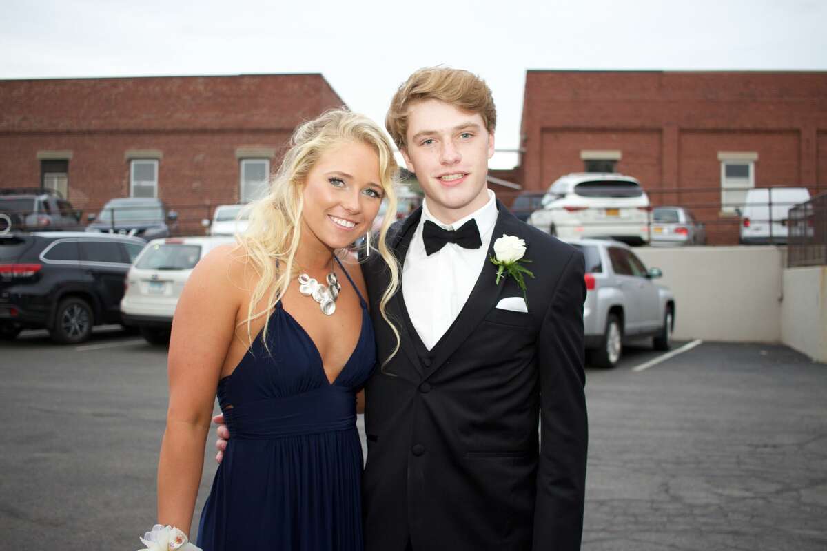 Southwestern Connecticut prom dress trends 2017