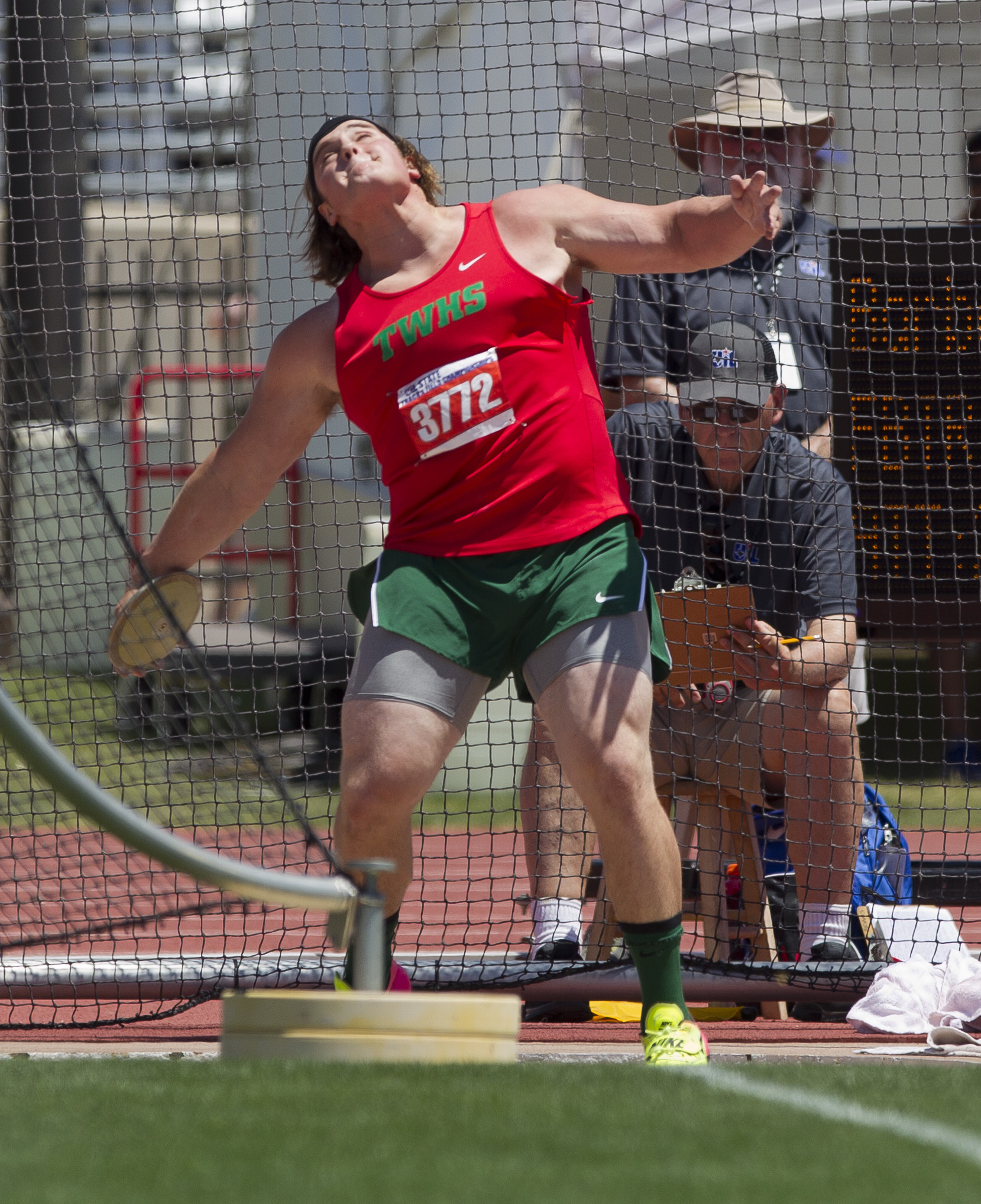 TRACK AND FIELD: Piperi caps storied prep throwing career