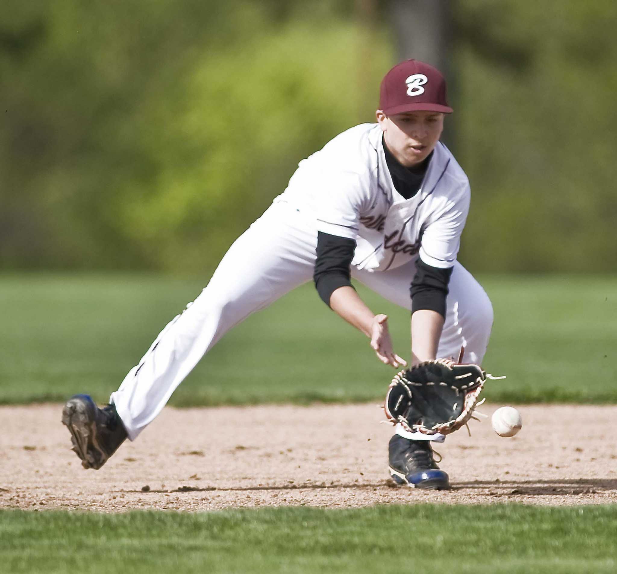 Key win for league-leading New Milford baseball team