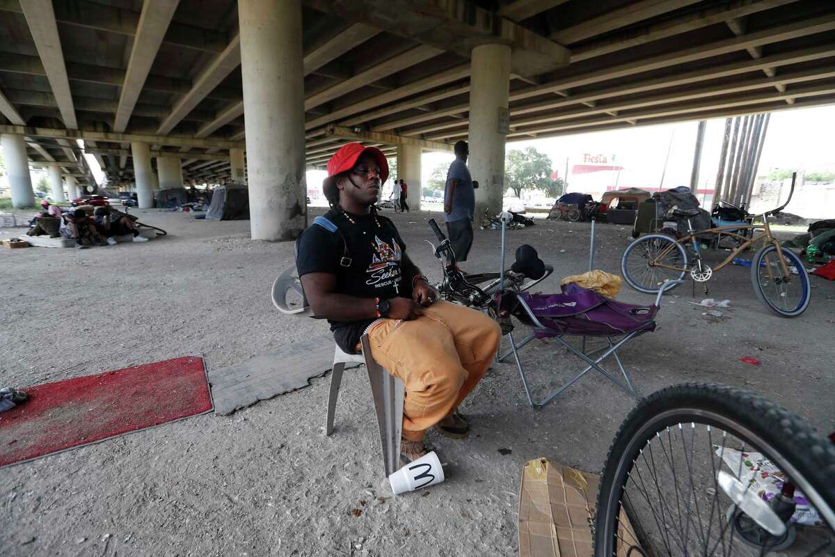 Mayor addresses trouble at Houston homeless encampments