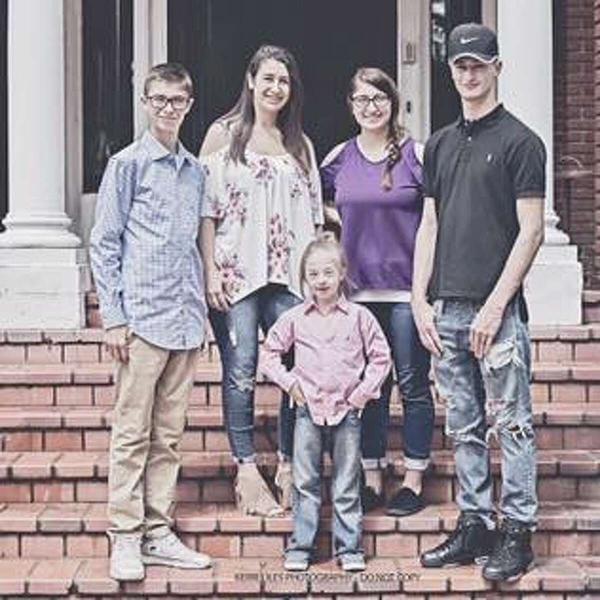 Alvin mom finds guardian angel in son’s photo