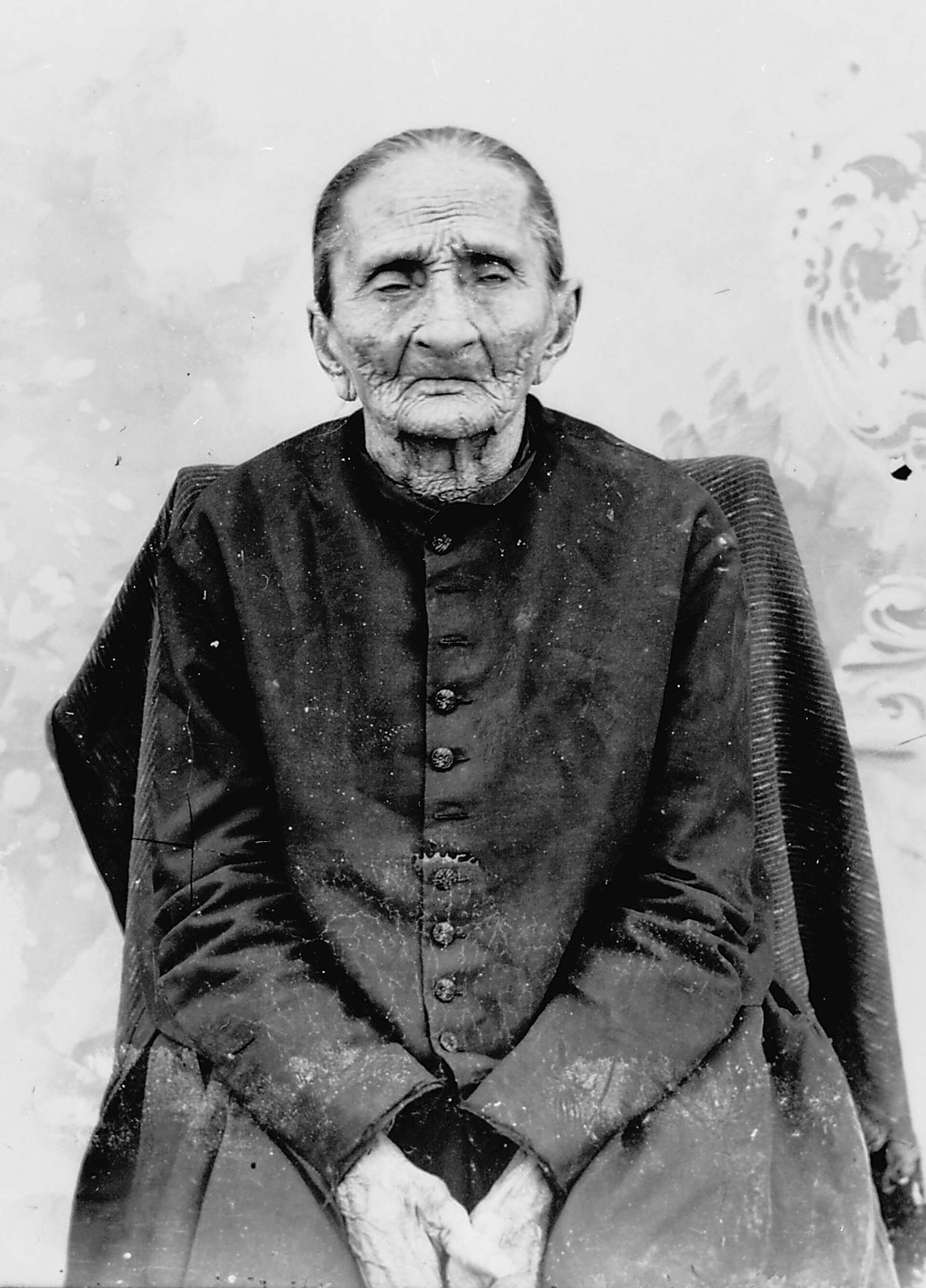 Mystery surrounds women and children who survived the Alamo