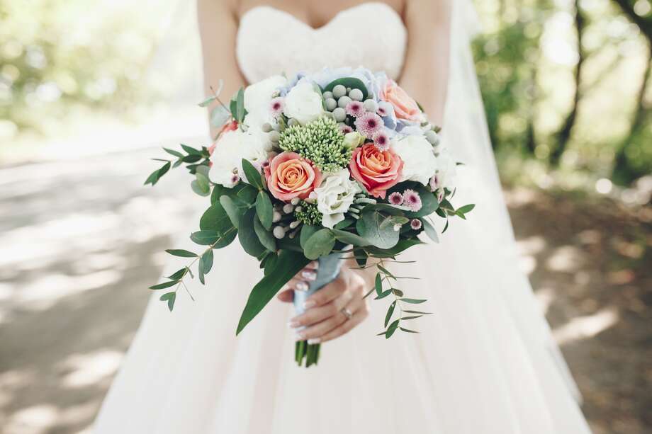 'Sologamy,' the practice of marrying oneself, is culture's newest trend ...