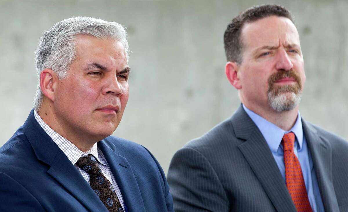 Conroe ceremony honors police killed in the line of duty, including ...