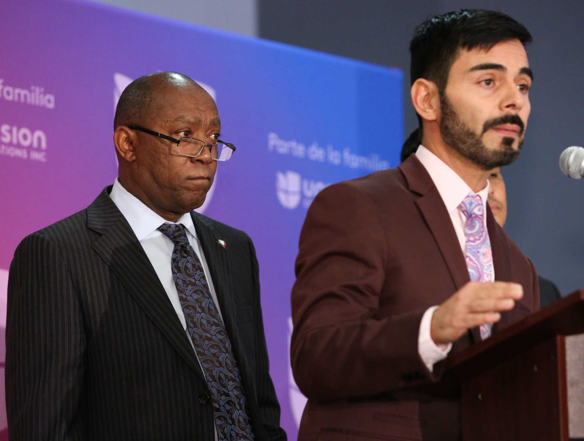 Mayor, police chief face tough questions about immigration issues