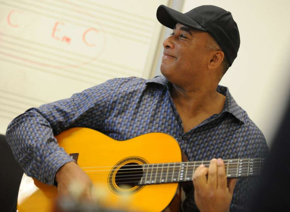 Bernie Williams goes to bat for Bridgeport arts