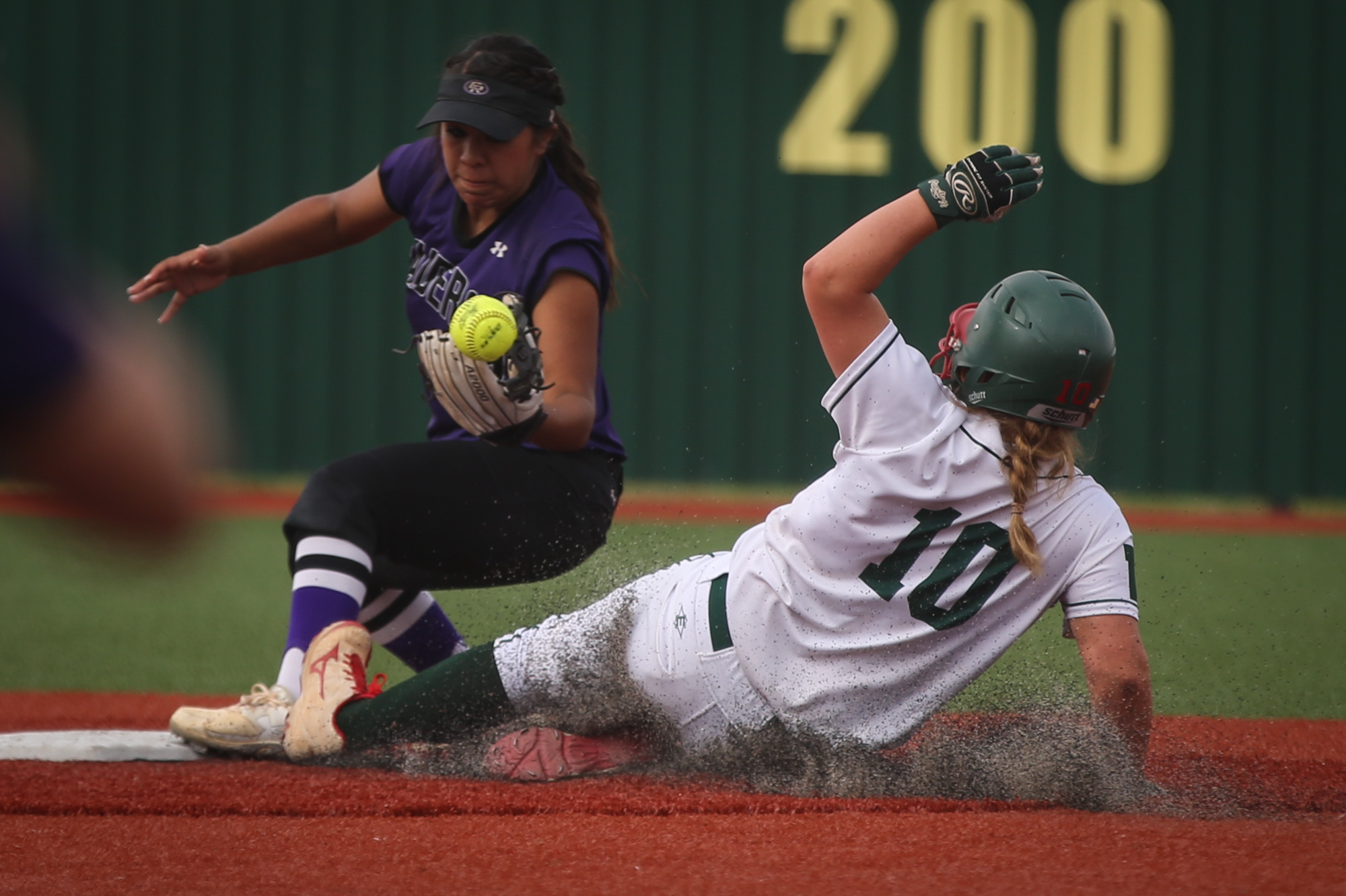 SOFTBALL: Home run propels Cedar Ridge past TWHS in Game 1