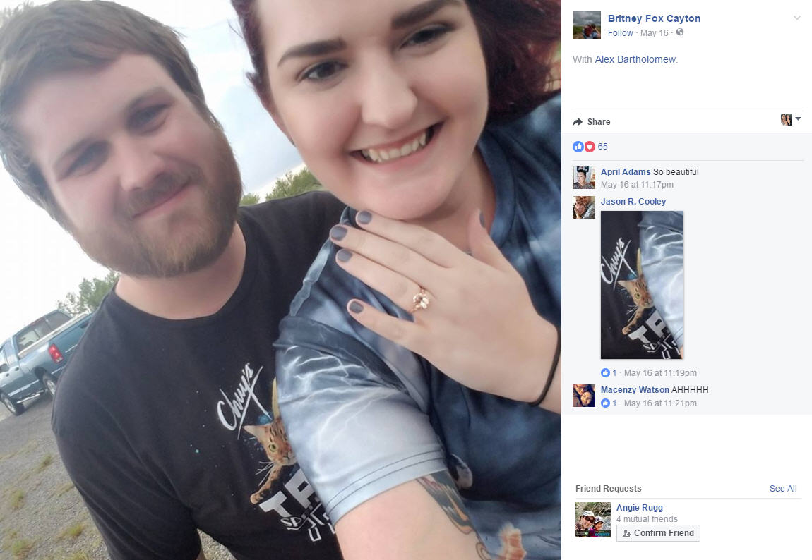 Storm chaser, Alex Bartholomew, proposes to his girlfriend in front of ...