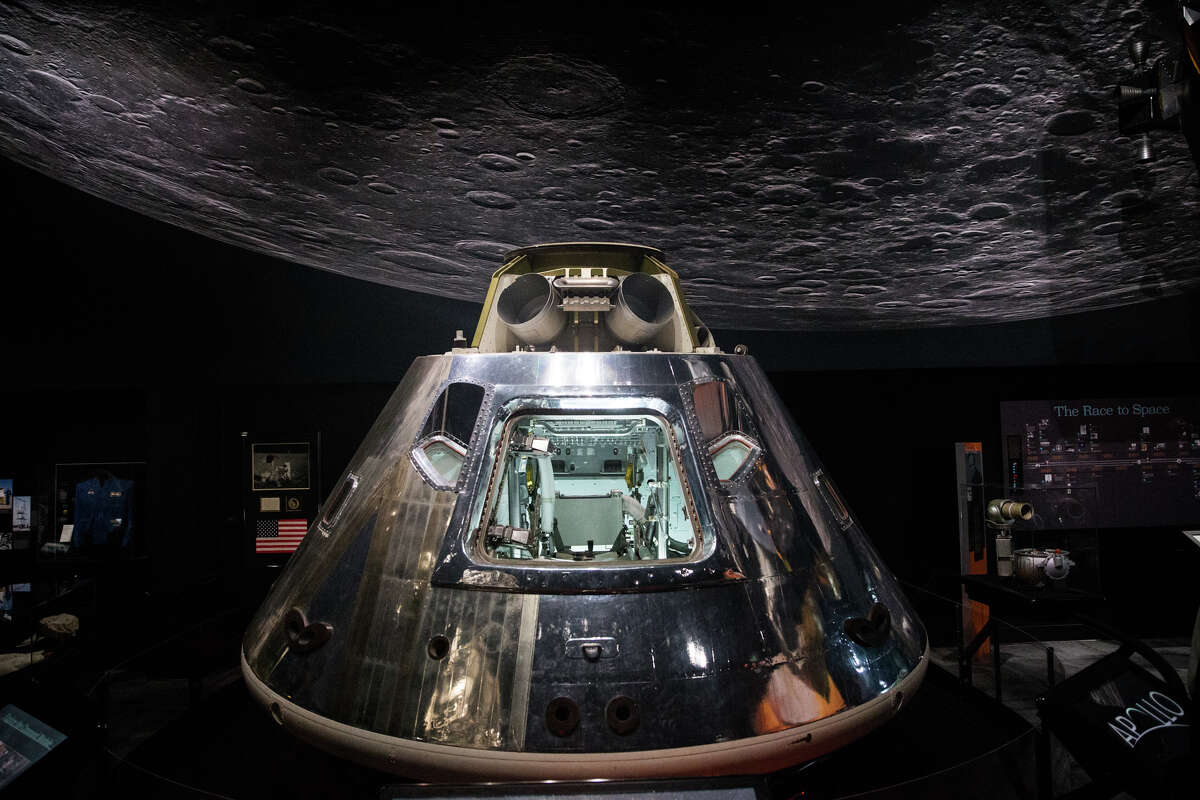 Museum of Flight shows off rare Apollo artifacts