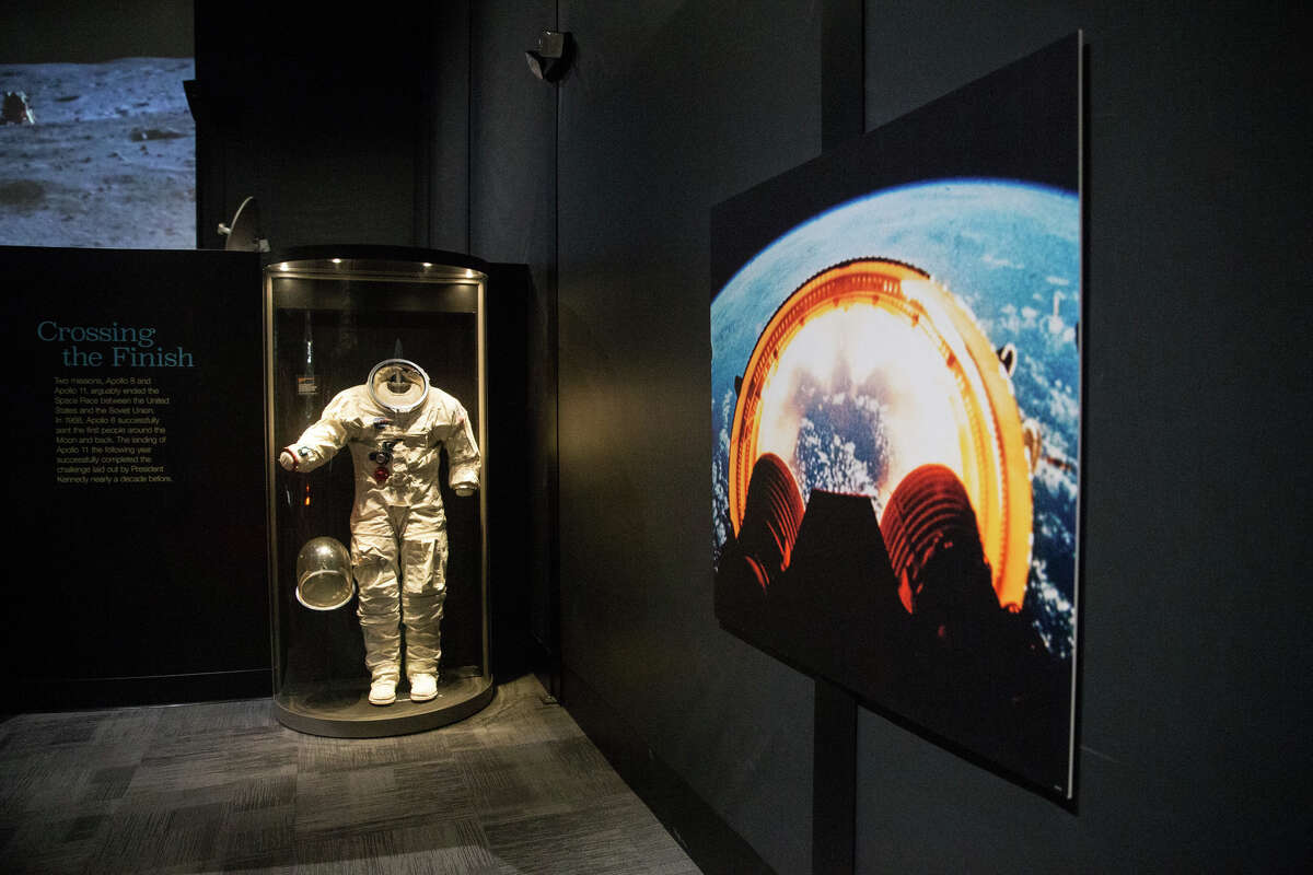 Museum of Flight shows off rare Apollo artifacts