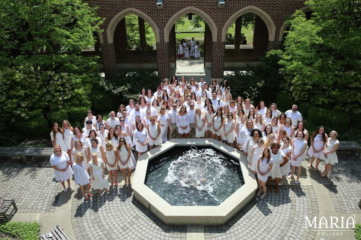 Photos: Maria College "White Tea Ceremony"