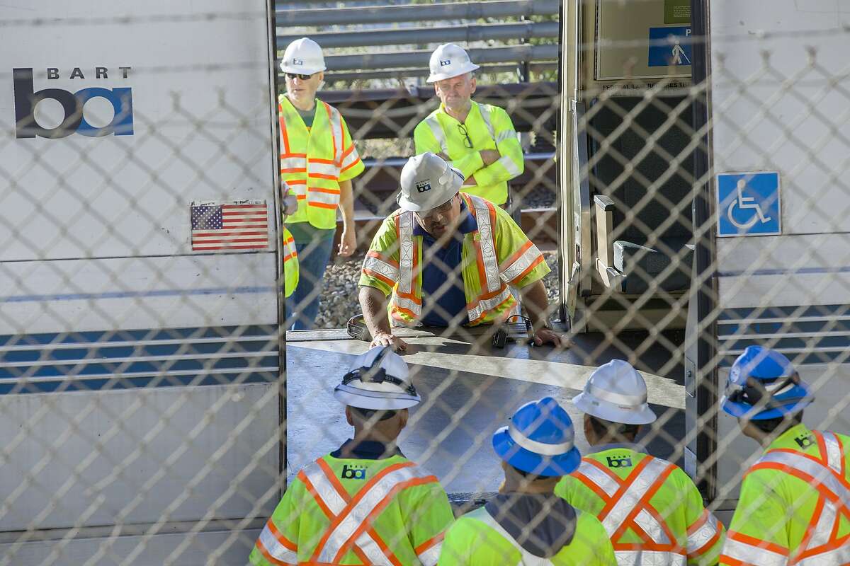 BART train derails in Daly City, causing major delays