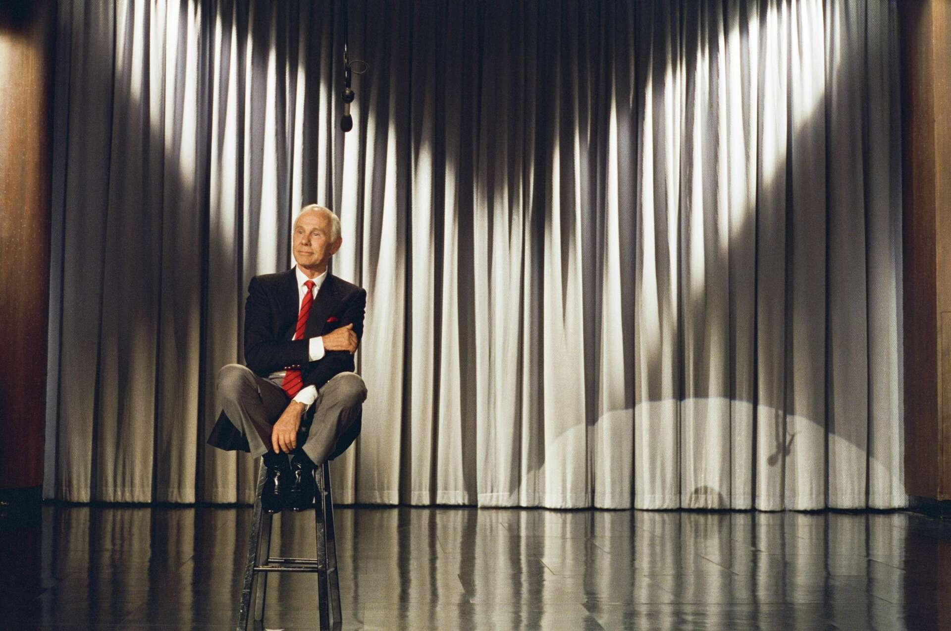 25 years ago Johnny Carson signed off for the last time