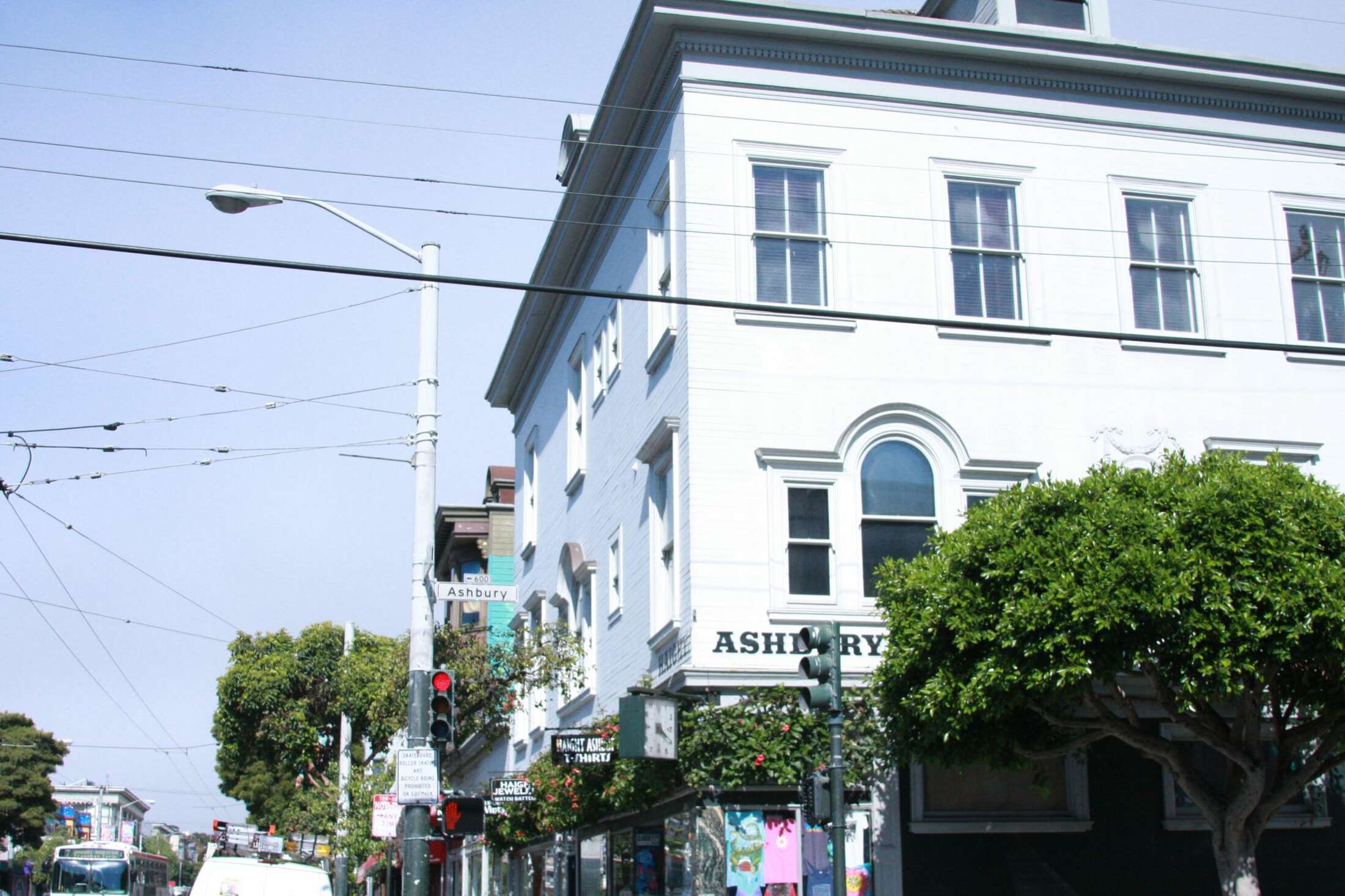 Haight-Ashbury: 1960s and now