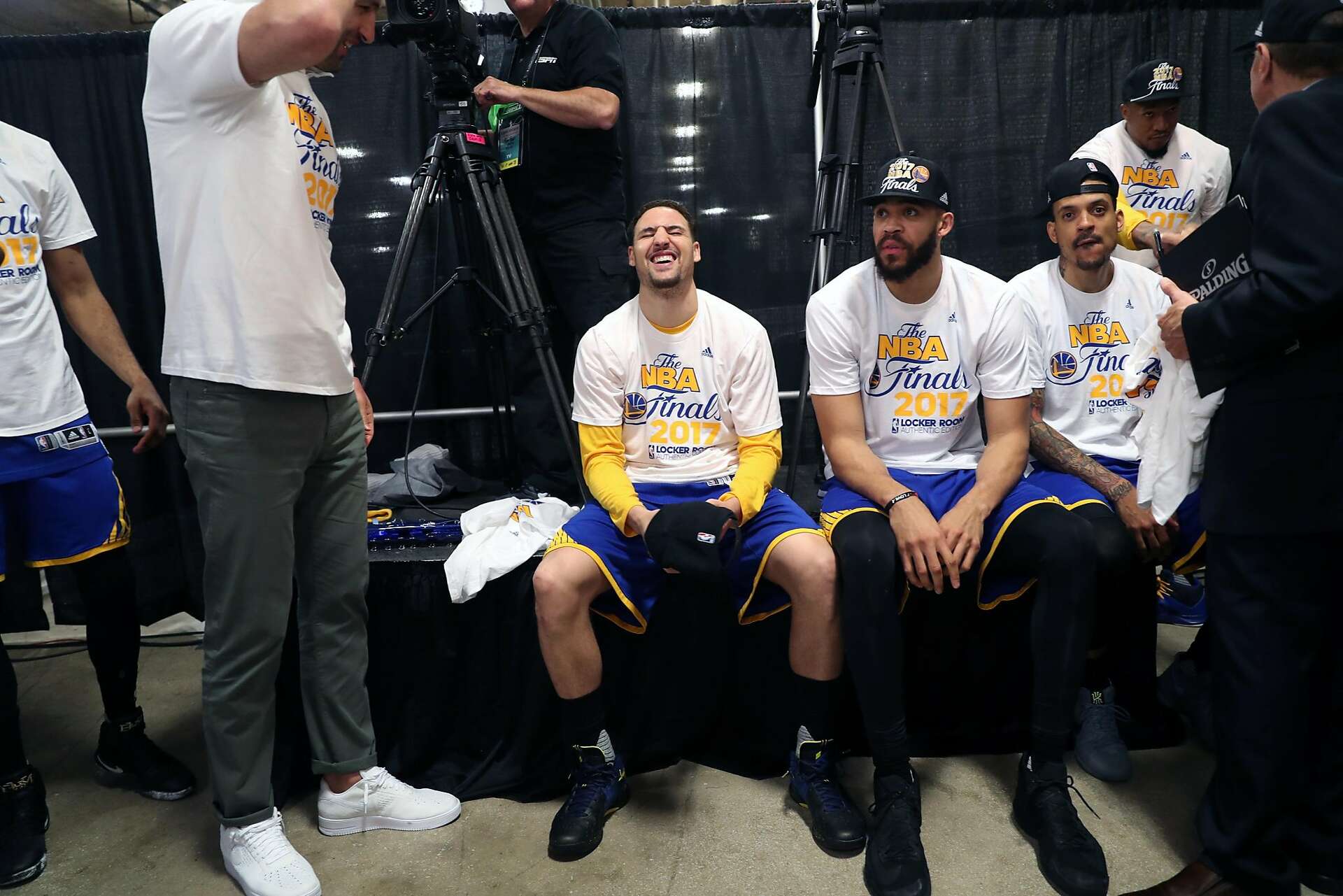The Warriors are 27-1 since Klay Thompson signed a toaster — here's the ...