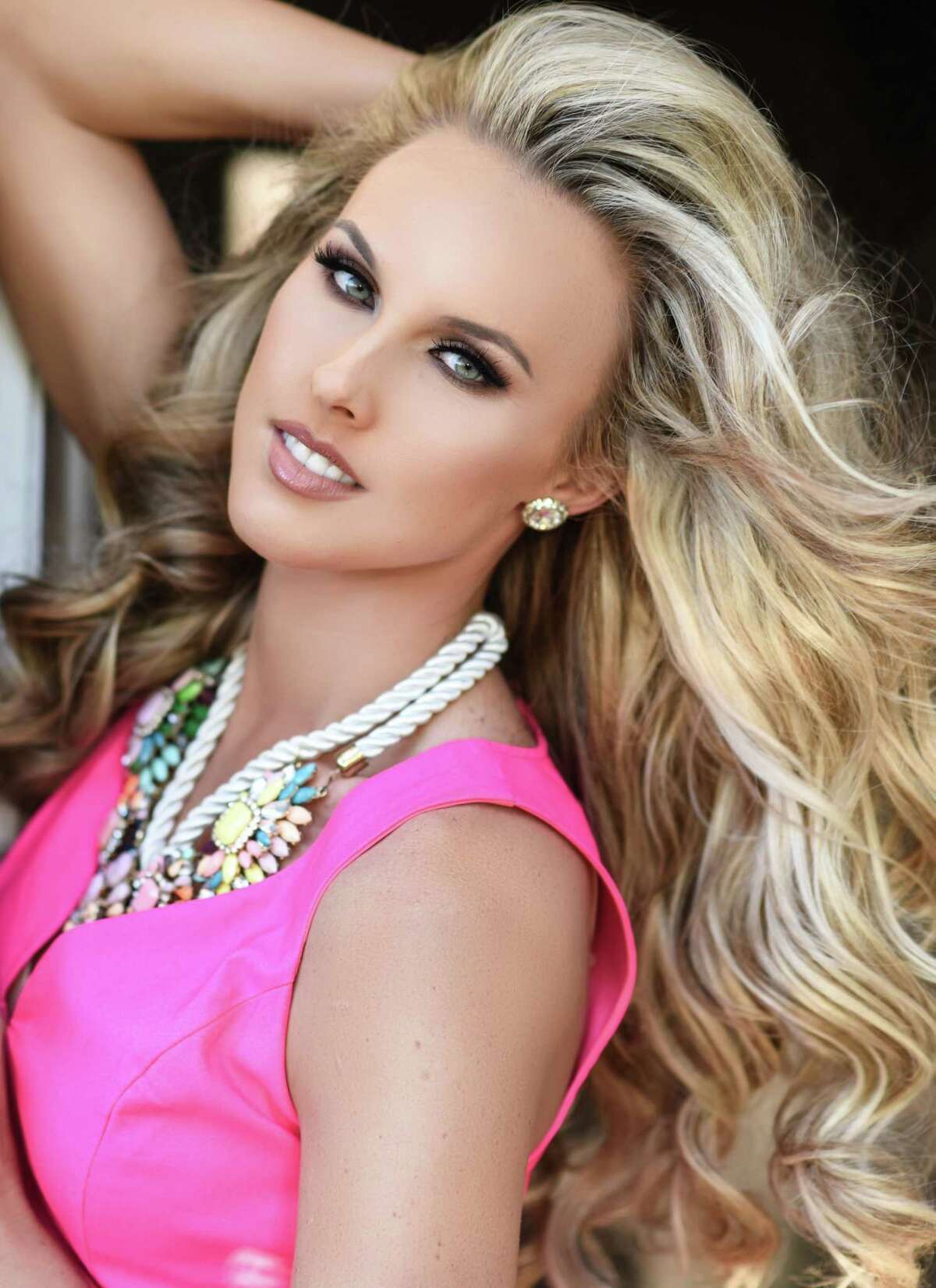 Katy ISD police officer takes United States’ Mrs. Texas 2019 crown