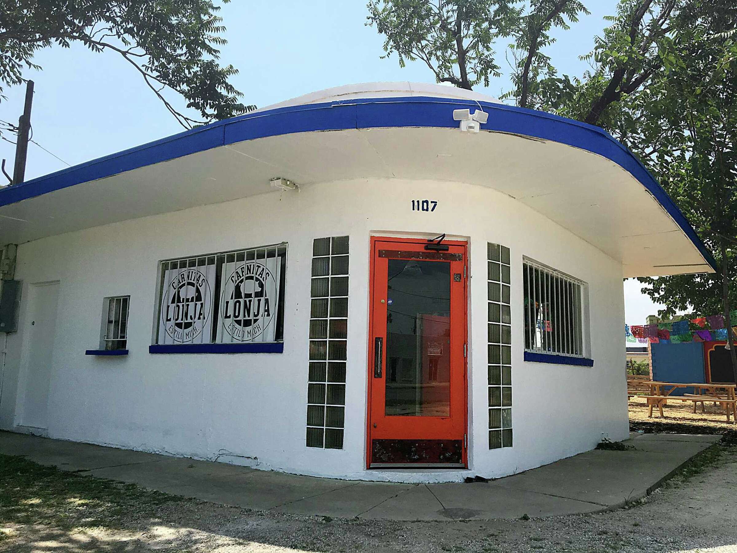 Carnitas Lonja’s little sister, Fish Lonja, is a craveworthy South Side ...