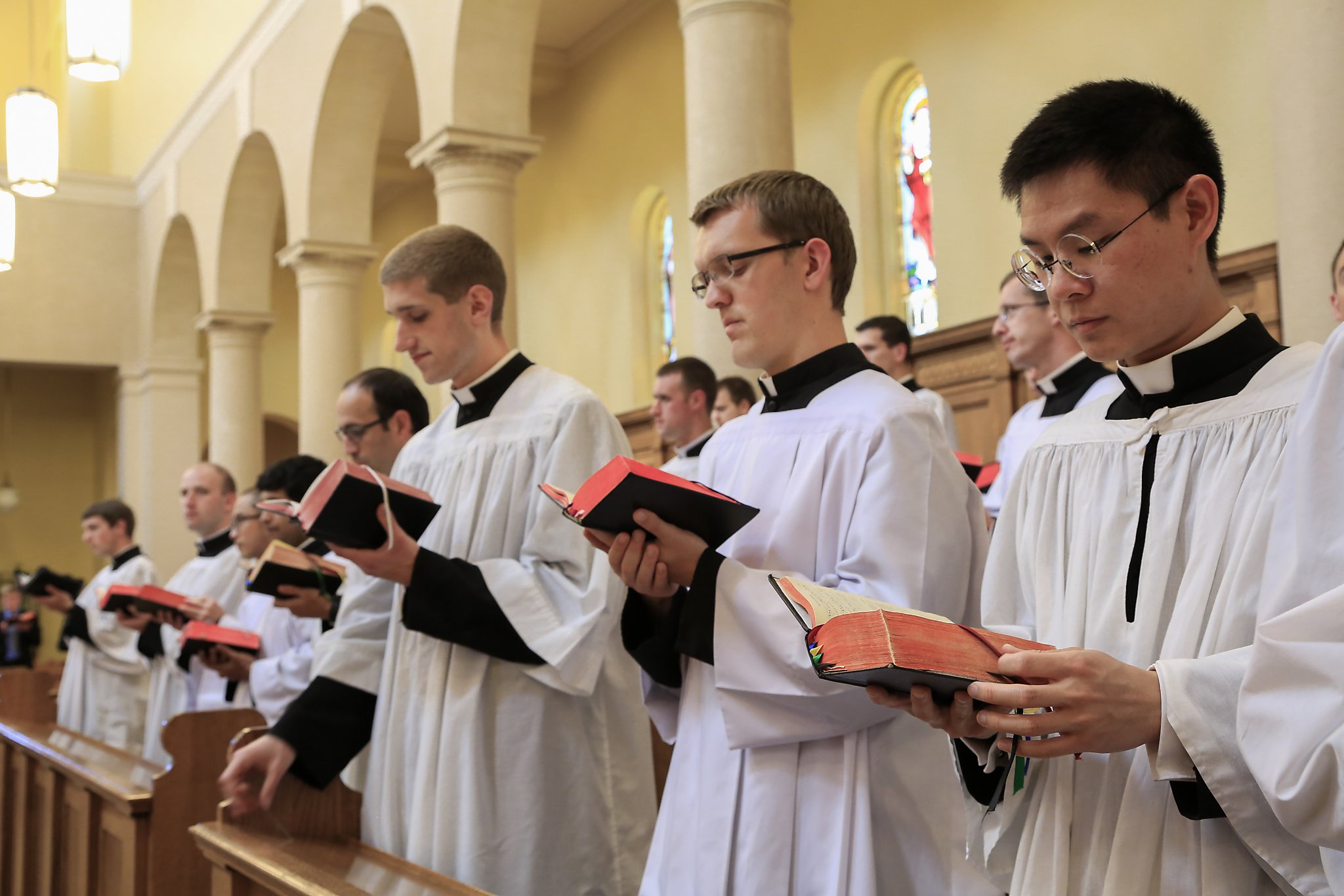 Young Nebraska priests turn Gregorian chants into holy hit