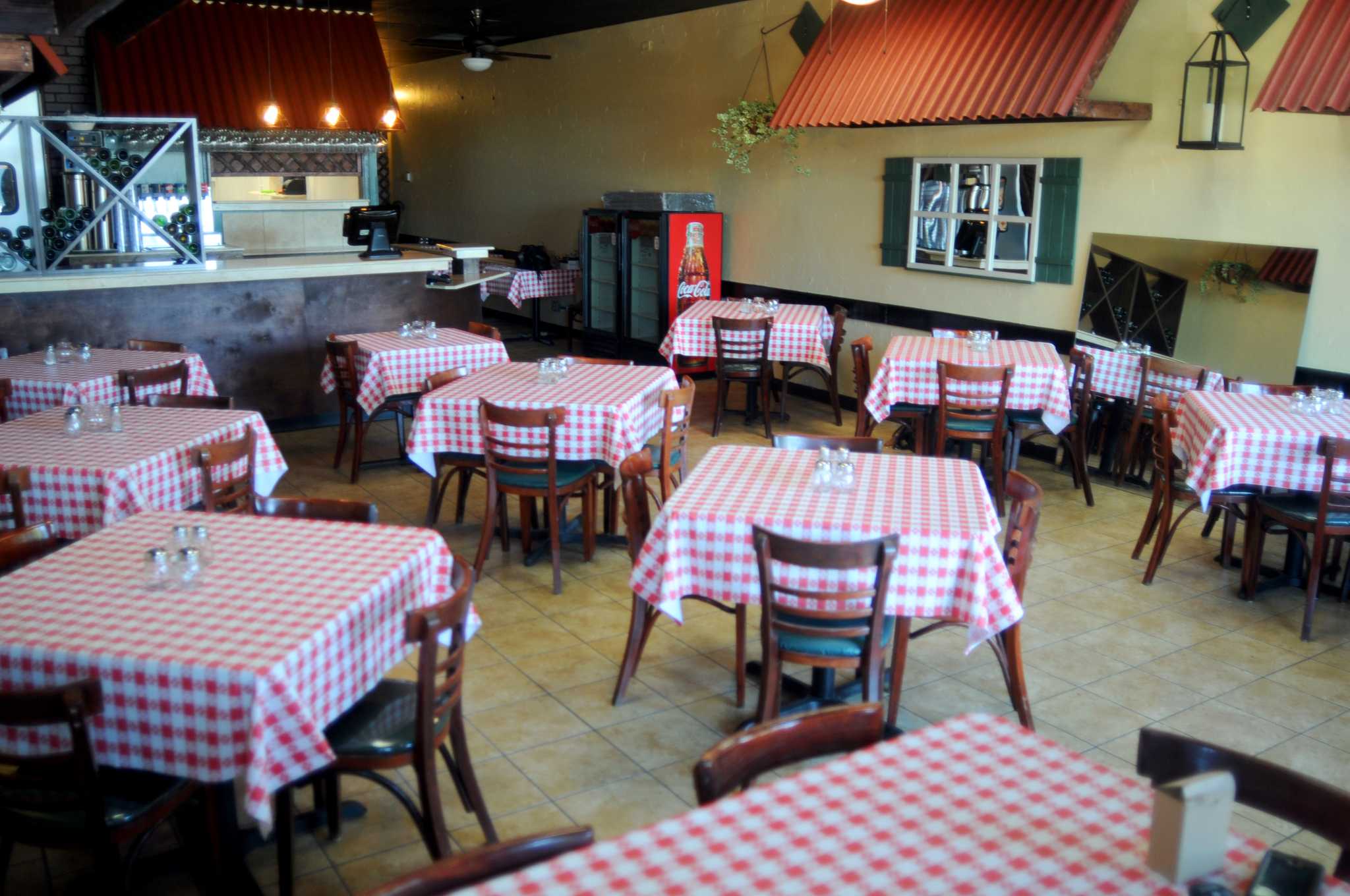 New Capparelli's location to open at Embassy Oaks