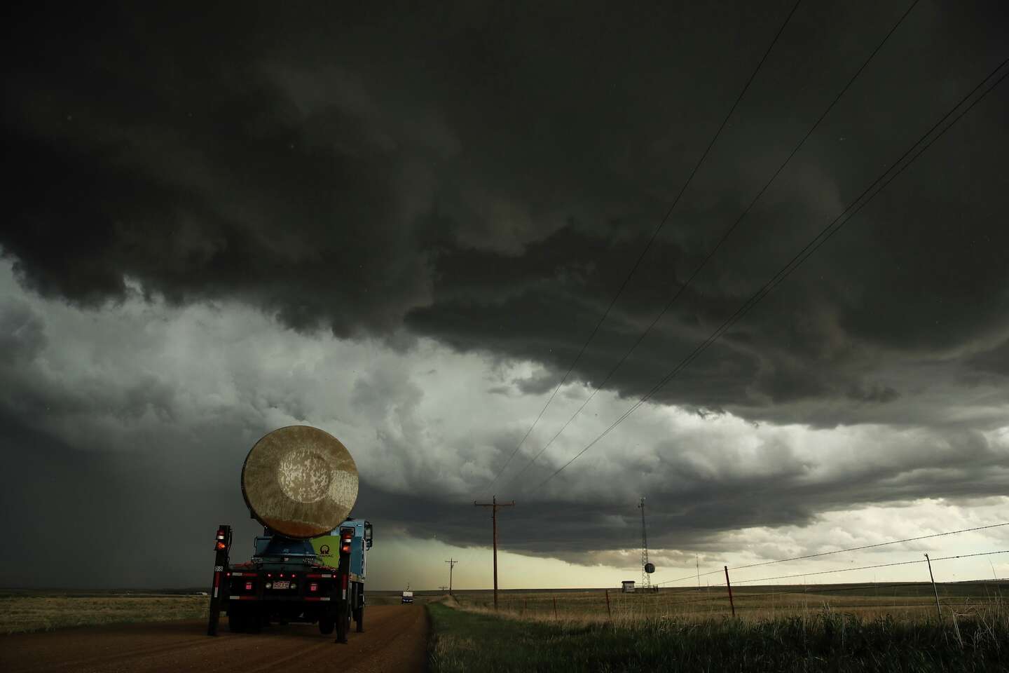 Man captures rare microburst wind formation over Austin during June 5th ...