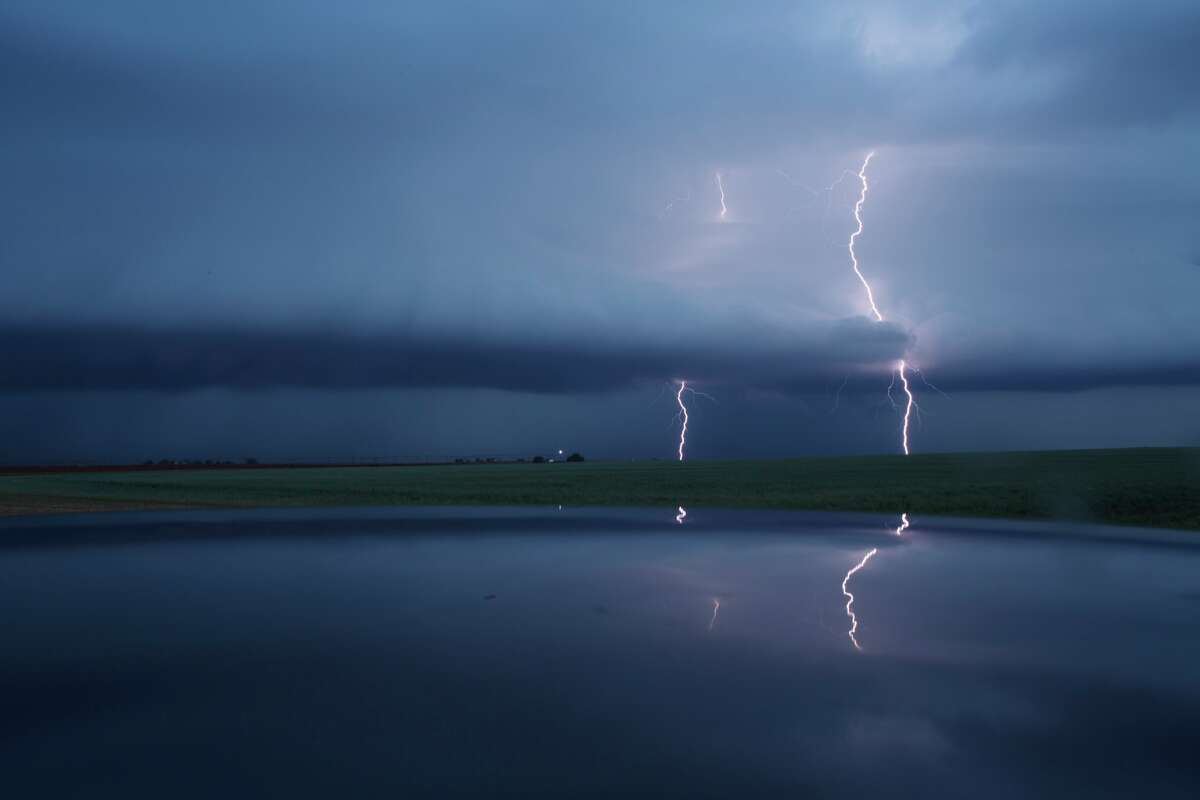 Man captures rare microburst wind formation over Austin during June 5th ...