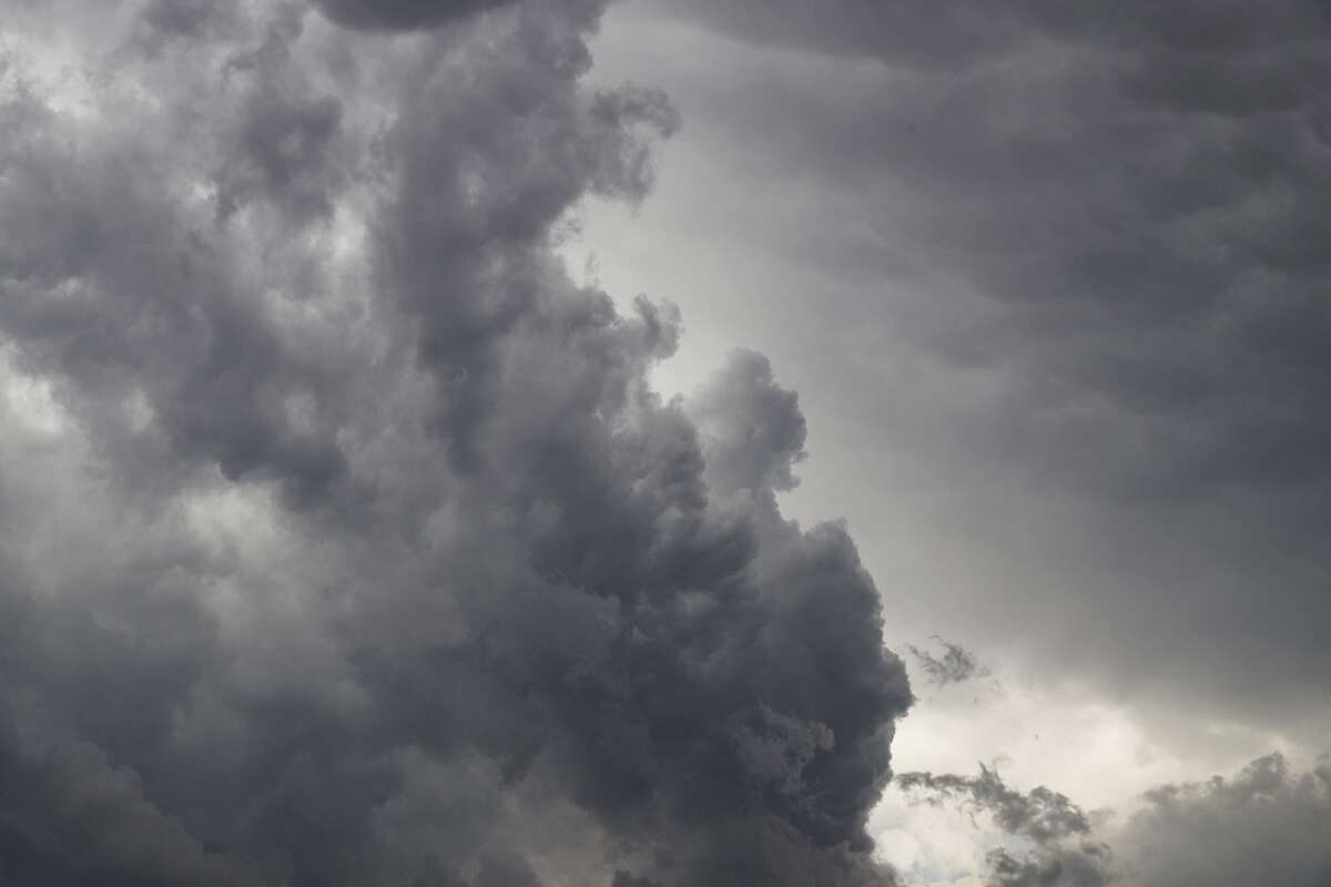 Man captures rare microburst wind formation over Austin during June 5th ...