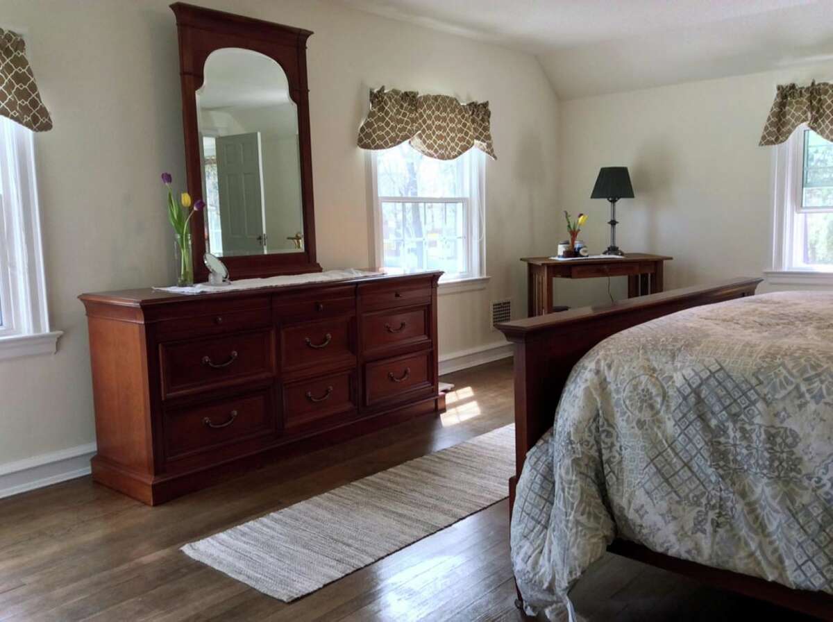 House of the Week: Colonial in Niskayuna