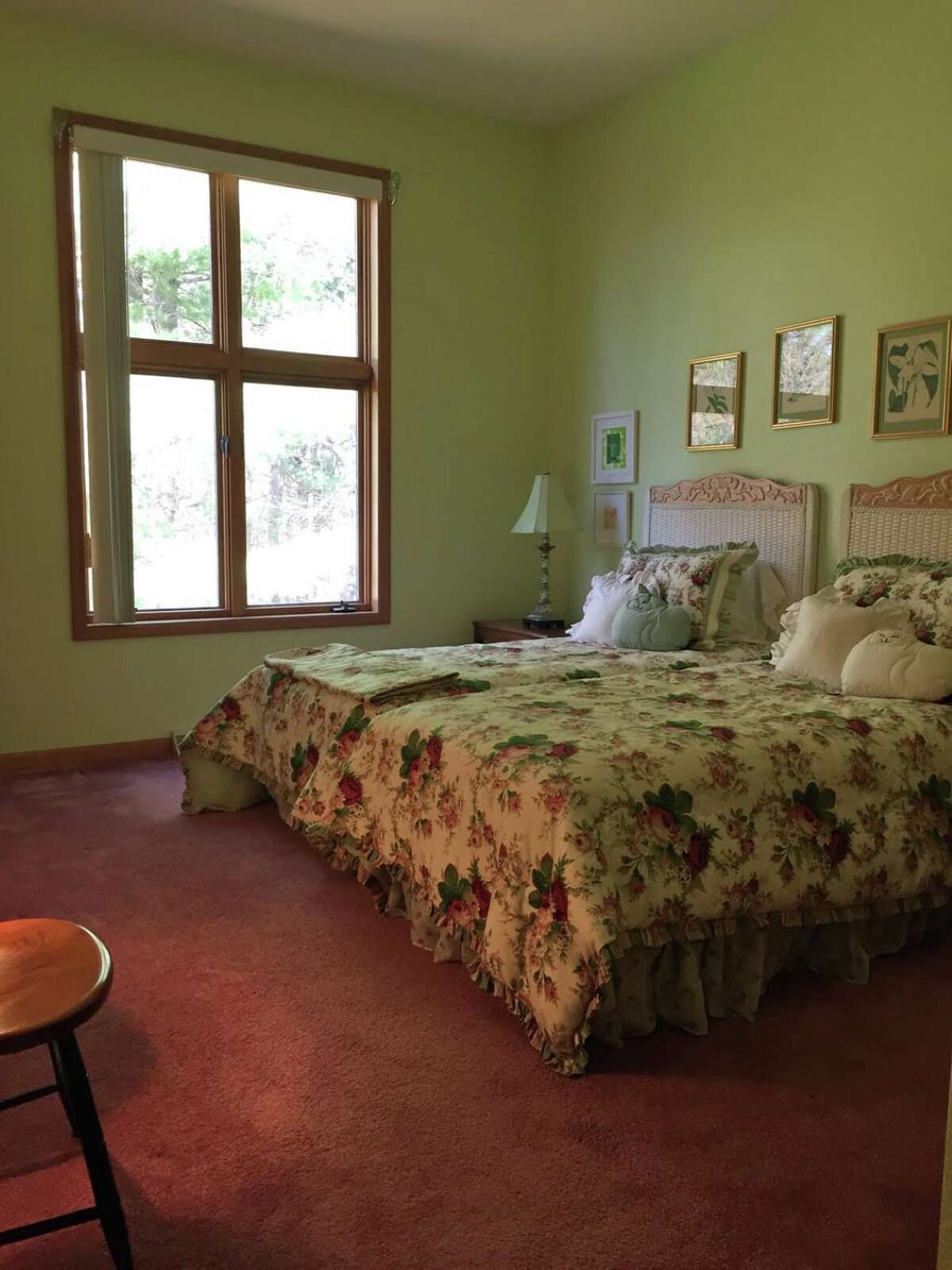 House of the Week: Colonial in Niskayuna