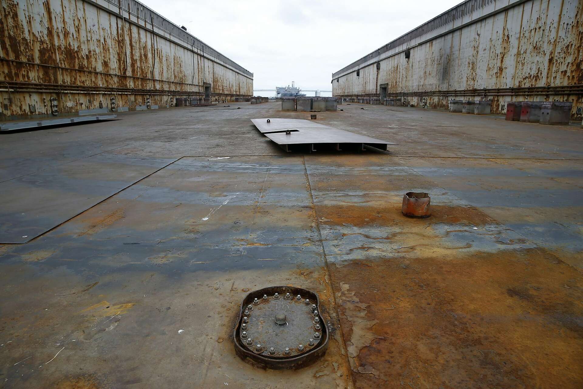 SF's Pier 70 shipyard closes after 150 years