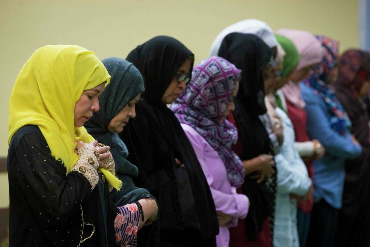 Latino Muslims get warm welcome at Spanish-speaking Houston mosque