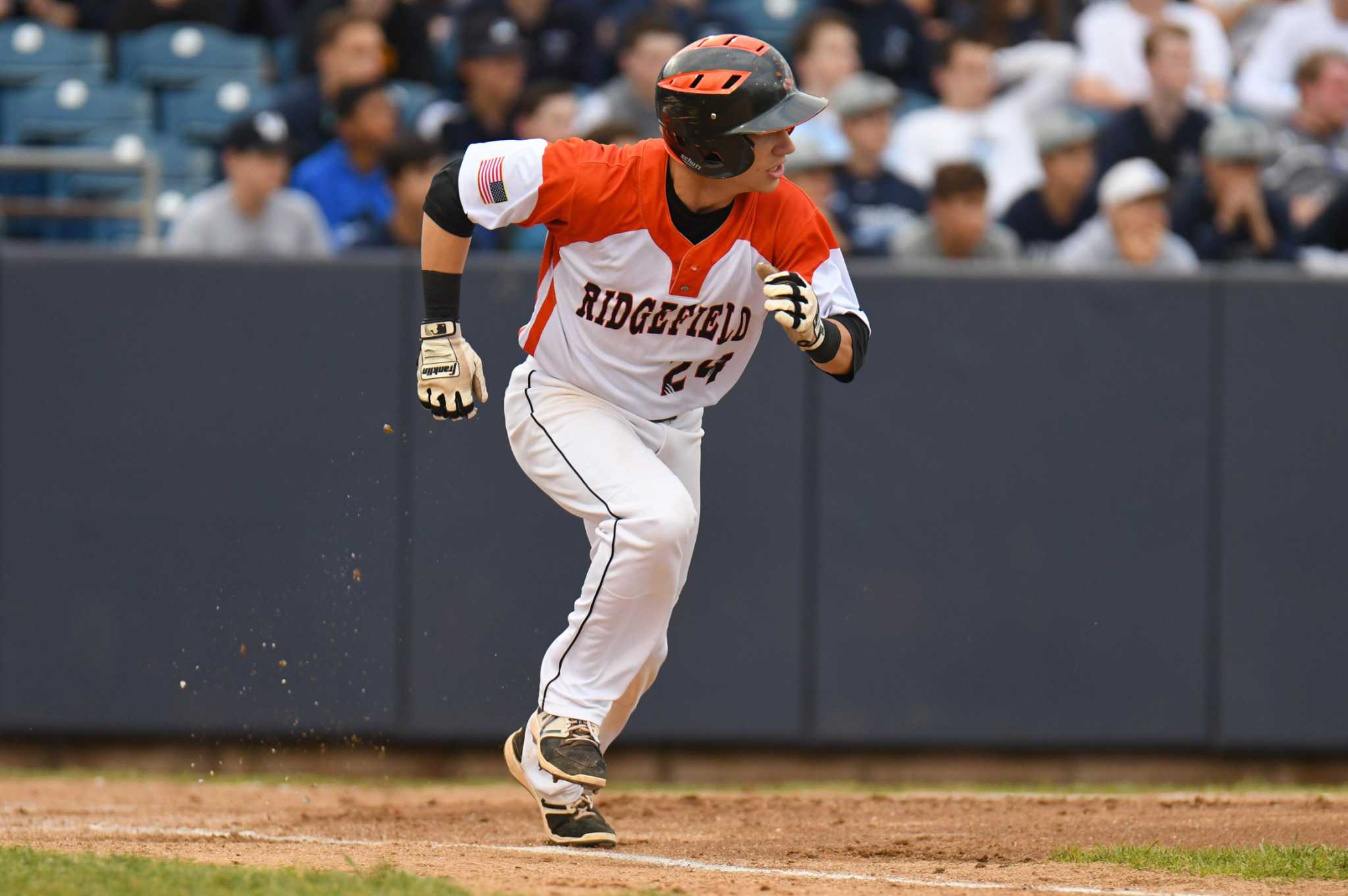 Wilton wins FCIAC baseball championship over Ridgefield