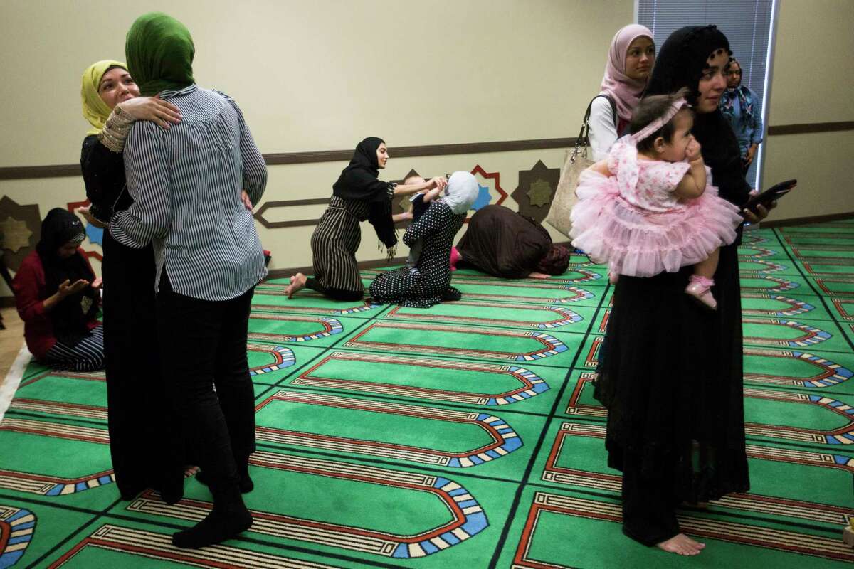 Latino Muslims get warm welcome at Spanish-speaking Houston mosque