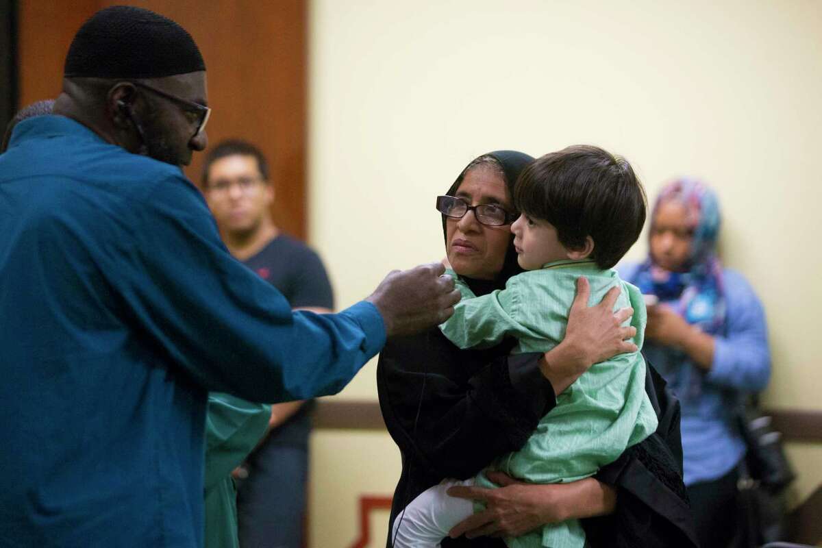 Latino Muslims get warm welcome at Spanish-speaking Houston mosque