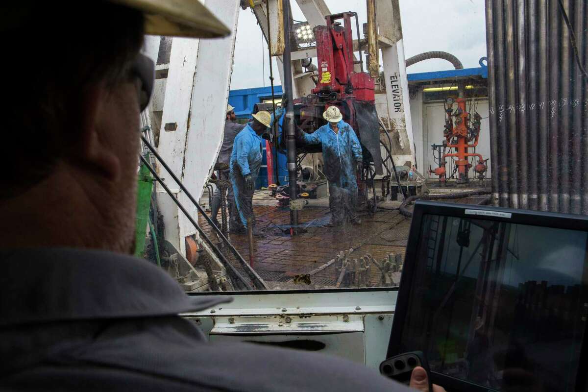 Drilling rig count jumps again after brief dip